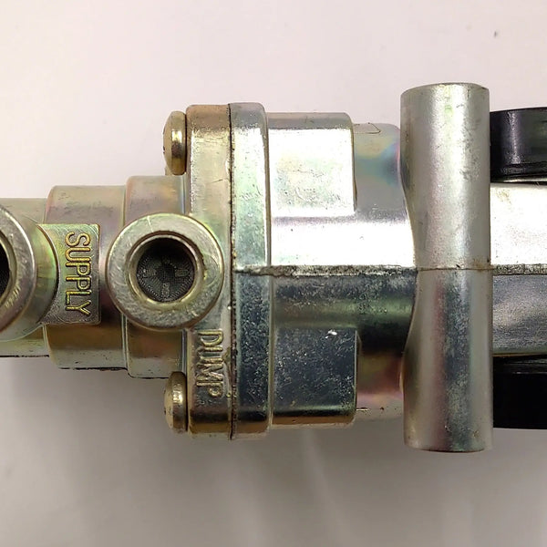 Hadley (LINK) Height Control Valve - H00500CF - Dayton Air Suspension